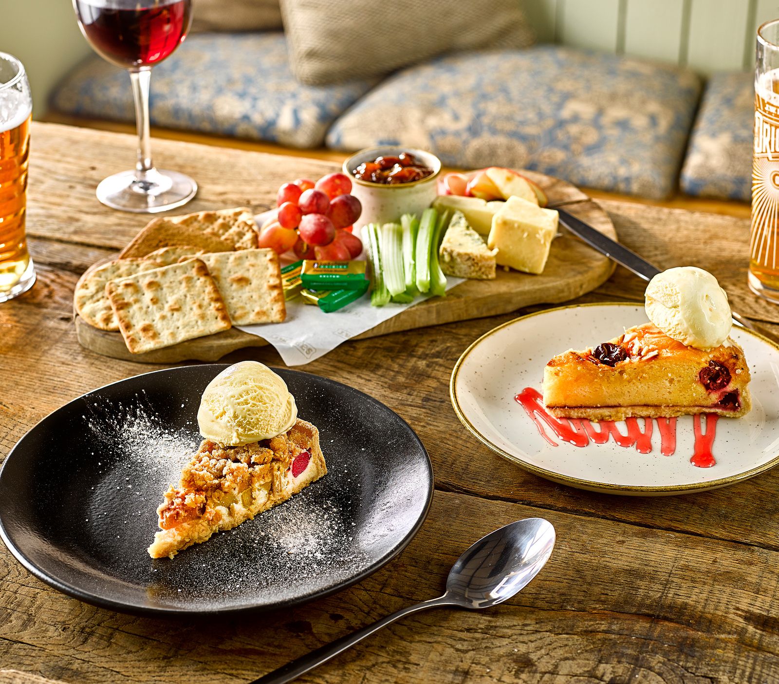 The Gwesty Links | Home cooked pub food in Llandudno, Conwy